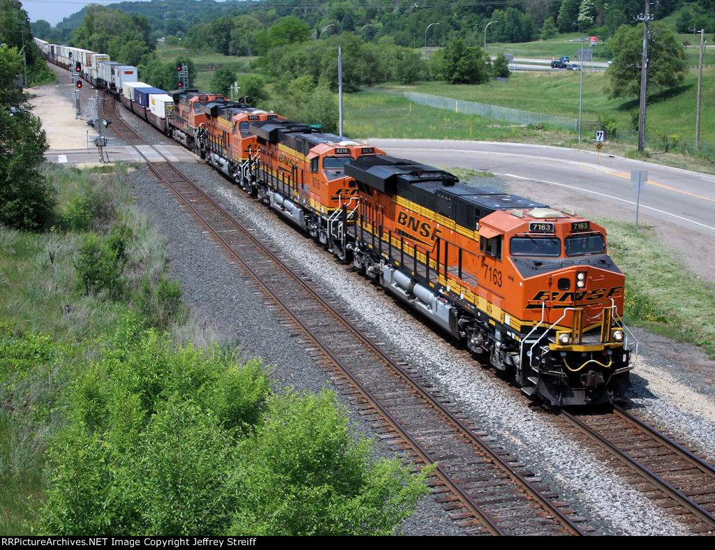 BNSF 7163